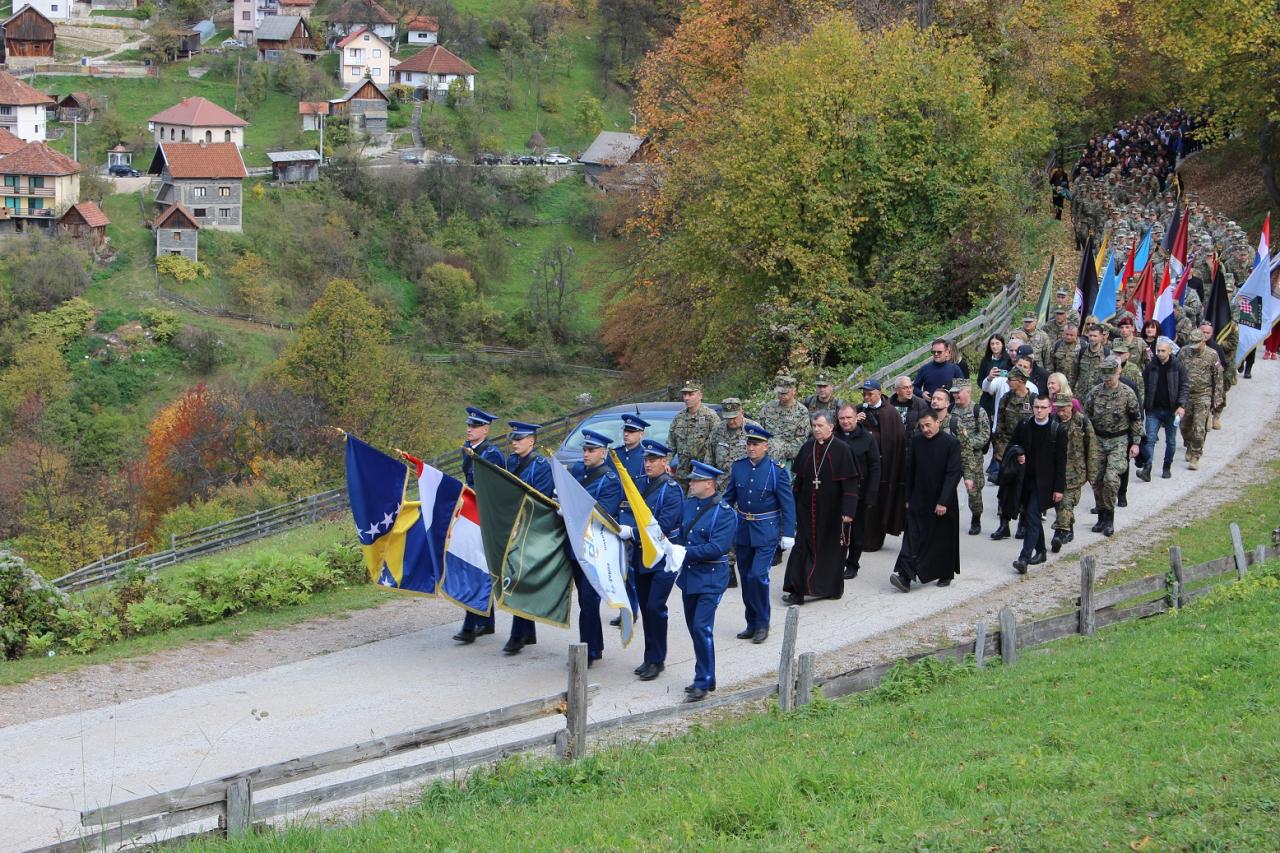 Održan 19. Molitveni pohod pripadnika OS BiH i djelatnika MO BiH na ...